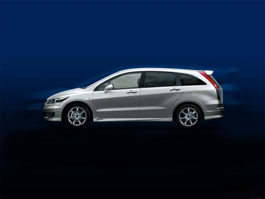 Honda Stream by Modulo 2006 года выпуска. Фото 1. VERcity