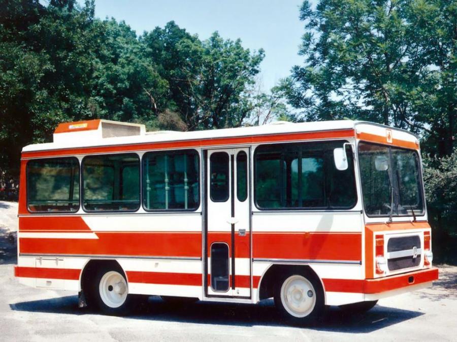Ikarus 553.12 1979 года выпуска. Фото 1. VERcity