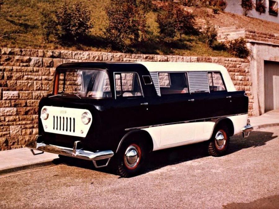 Jeep FC-150 Commuter Van by Reutter 1958 года выпуска. Фото 1. VERcity