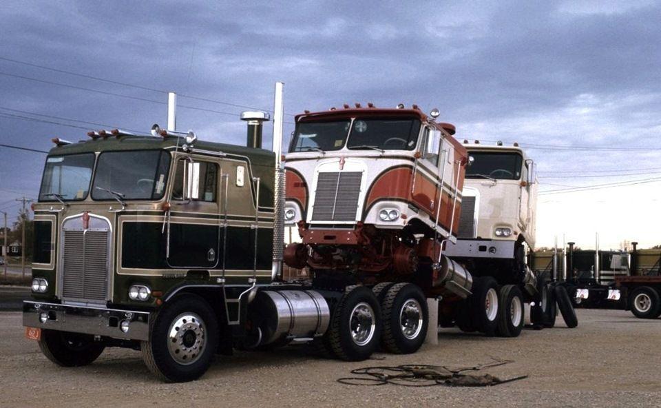 Kenworth K100 1963 года выпуска. Фото 1. VERcity