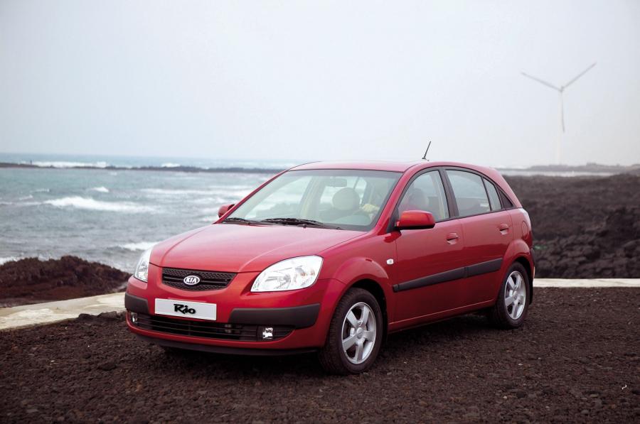 Kia Rio Hatchback 2005 года выпуска. Фото 1. VERcity