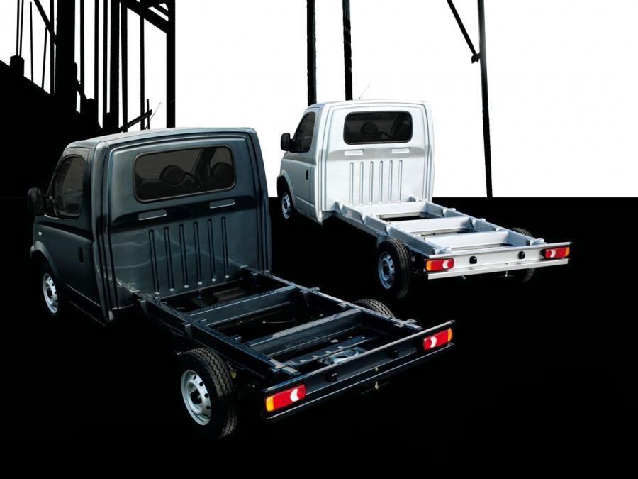 LDV Maxus Chassis Cab 2004 года выпуска. Фото 1. VERcity