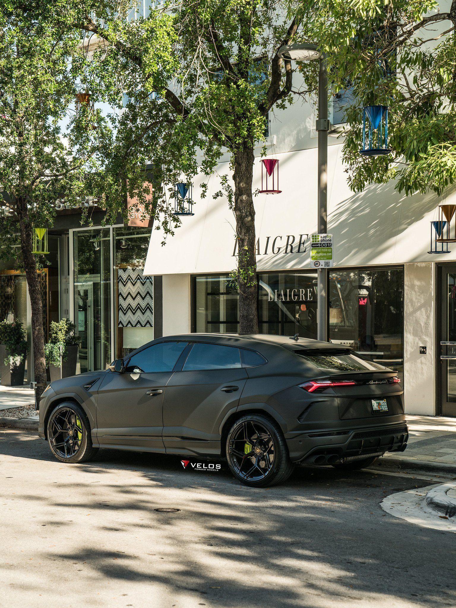Lamborghini Urus Matte Black on Velos Wheels (VXS02) 2019 года выпуска ...