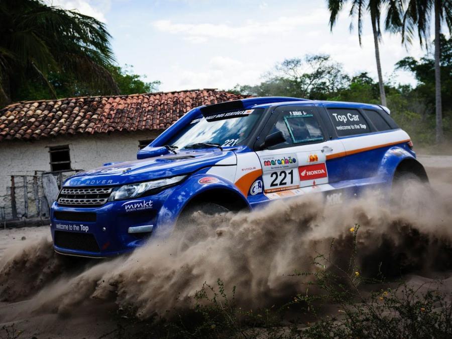 Land Rover Range Rover Evoque Rally Car 2012 года выпуска. Фото 1. VERcity