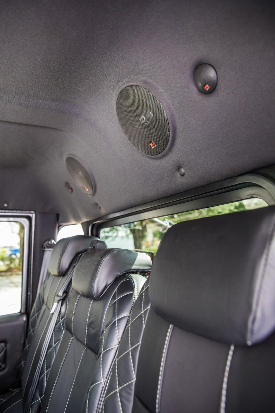 Интерьер Land Rover Defender 130 Double Cab Project Viper by East Coast ...