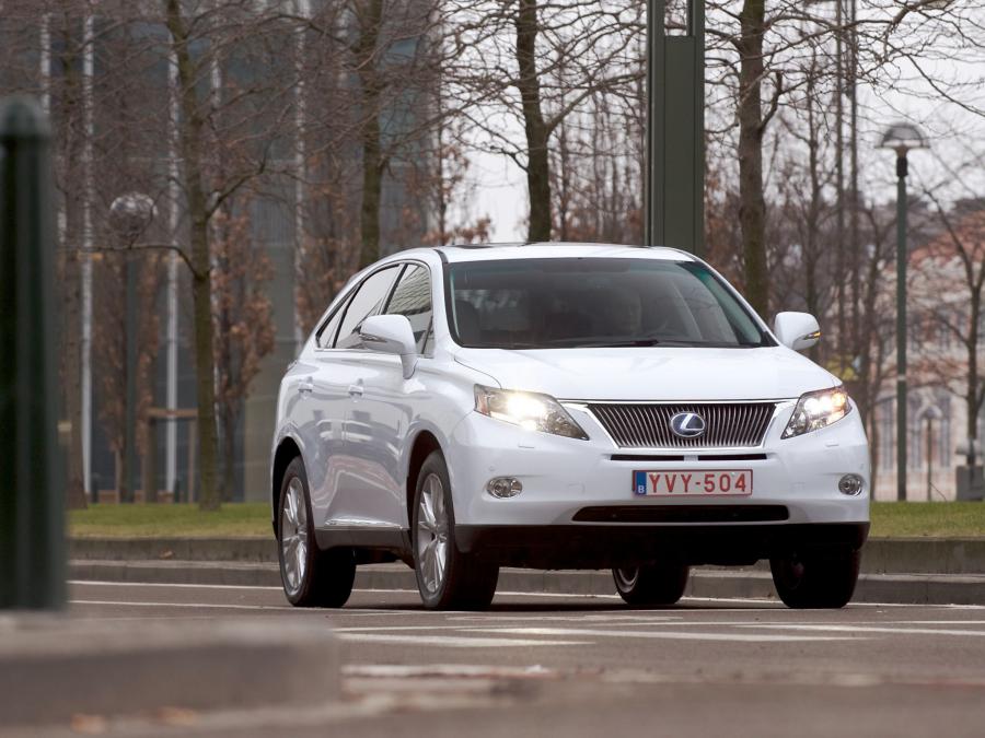 Lexus RX450h 2009 года выпуска для рынка Великобритании и Ирландии ...