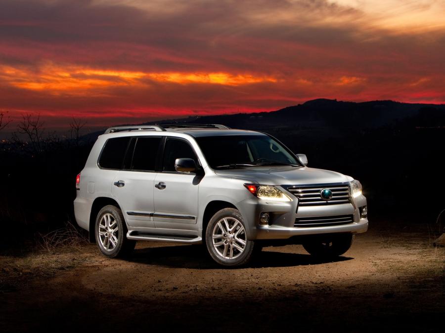 Lexus LX570 2012 года выпуска. Фото 1. VERcity