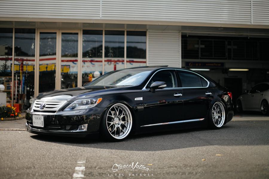 Lexus LS460L by Aimgain 2014 года выпуска. Фото 1. VERcity