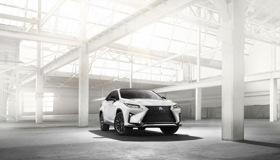 Lexus RX350 F-Sport 2015 года выпуска. Фото 1. VERcity