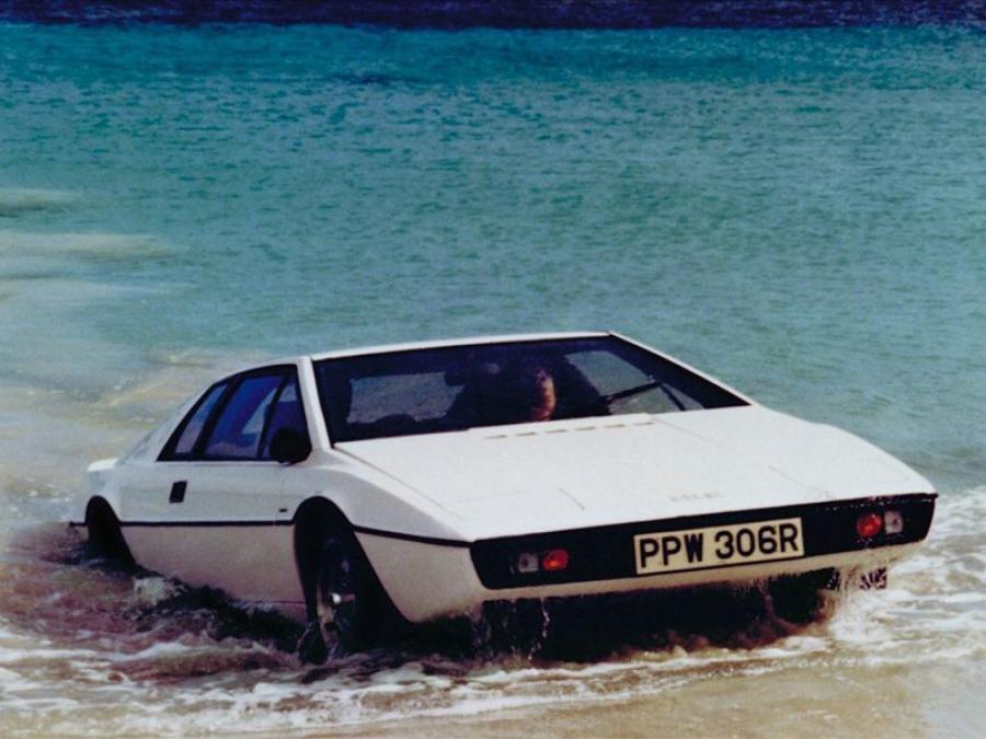 Lotus Esprit 007 The Spy Who Loved Me 1977 года выпуска. Фото 1. VERcity