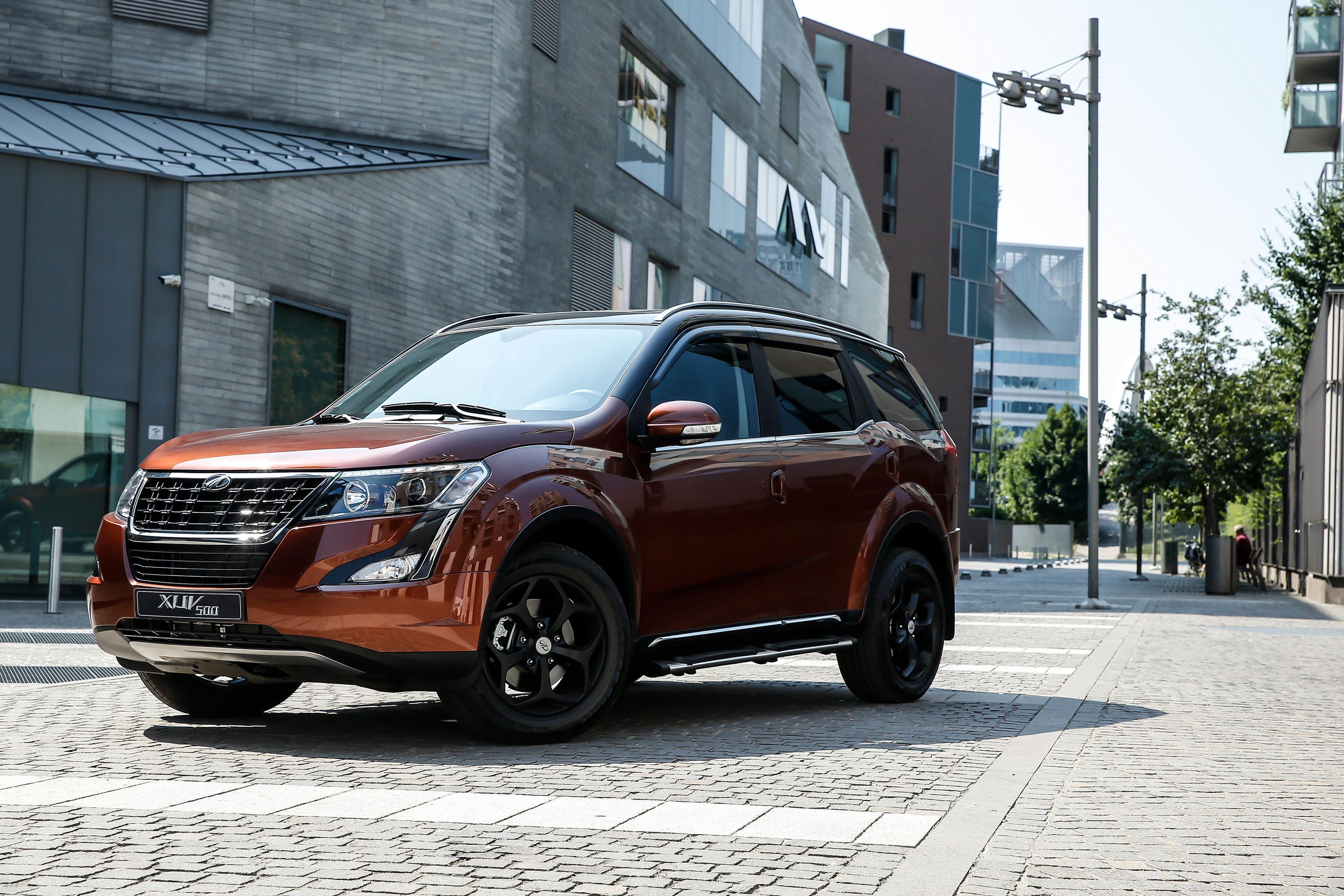 Mahindra XUV500 W10 2019 года выпуска для рынка Европы, без ...