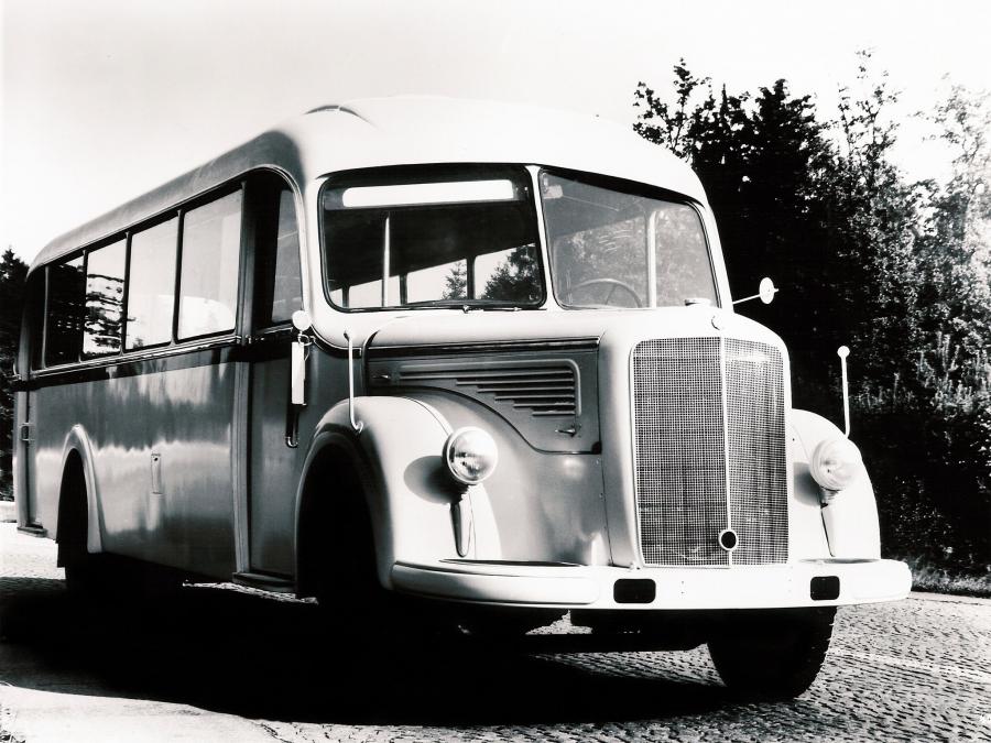 Mercedes-Benz O4500 1948 года выпуска. Фото 1. VERcity