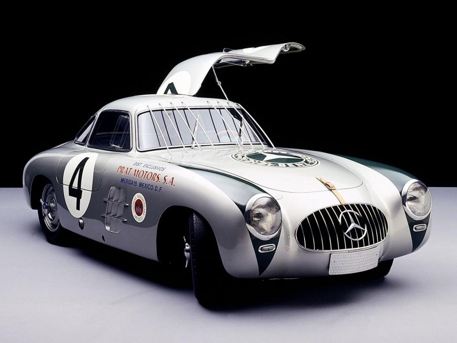 Mercedes-Benz 300 SL Racing Sport Coupe 1952 года выпуска. Фото 1. VERcity