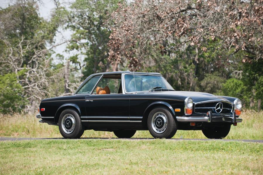 Mercedes-Benz 280 SL Roadster 1971 года выпуска. Фото 1. VERcity