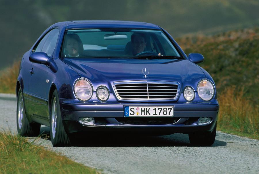 Mercedes-Benz CLK-Class: фото моделей с 1993 года по наше время. VERcity