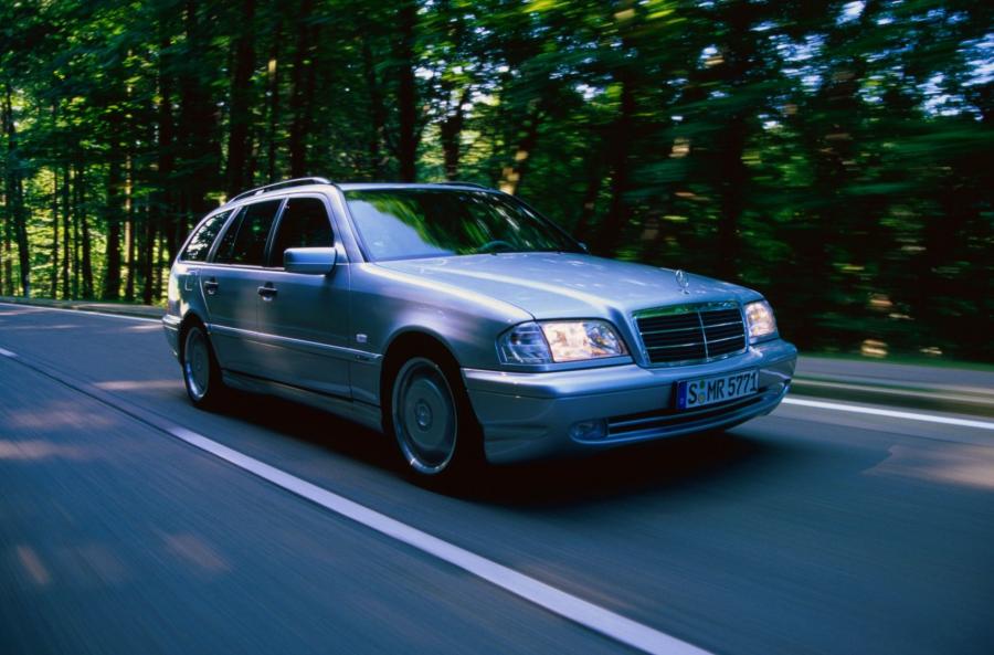 Mercedes-Benz C55 AMG Estate 1998 года выпуска. Фото 2. VERcity