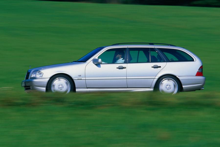 Mercedes-Benz C55 AMG Estate 1998 года выпуска. Фото 3. VERcity