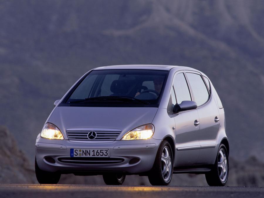 Mercedes-Benz A190 L 2000 года выпуска. Фото 1. VERcity