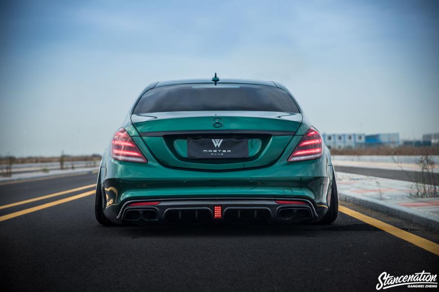 Mercedes-Bens S-Class Emerald Green Metallic by Brabus & Master Club ...