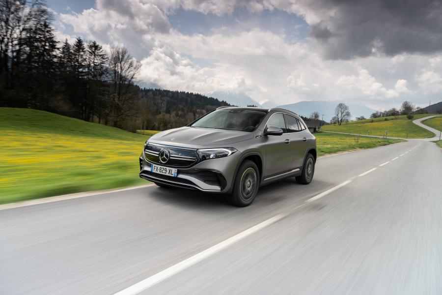 EQA 250 AMG Line в кузове H243 2021 года выпуска для рынка Всего мира и ...