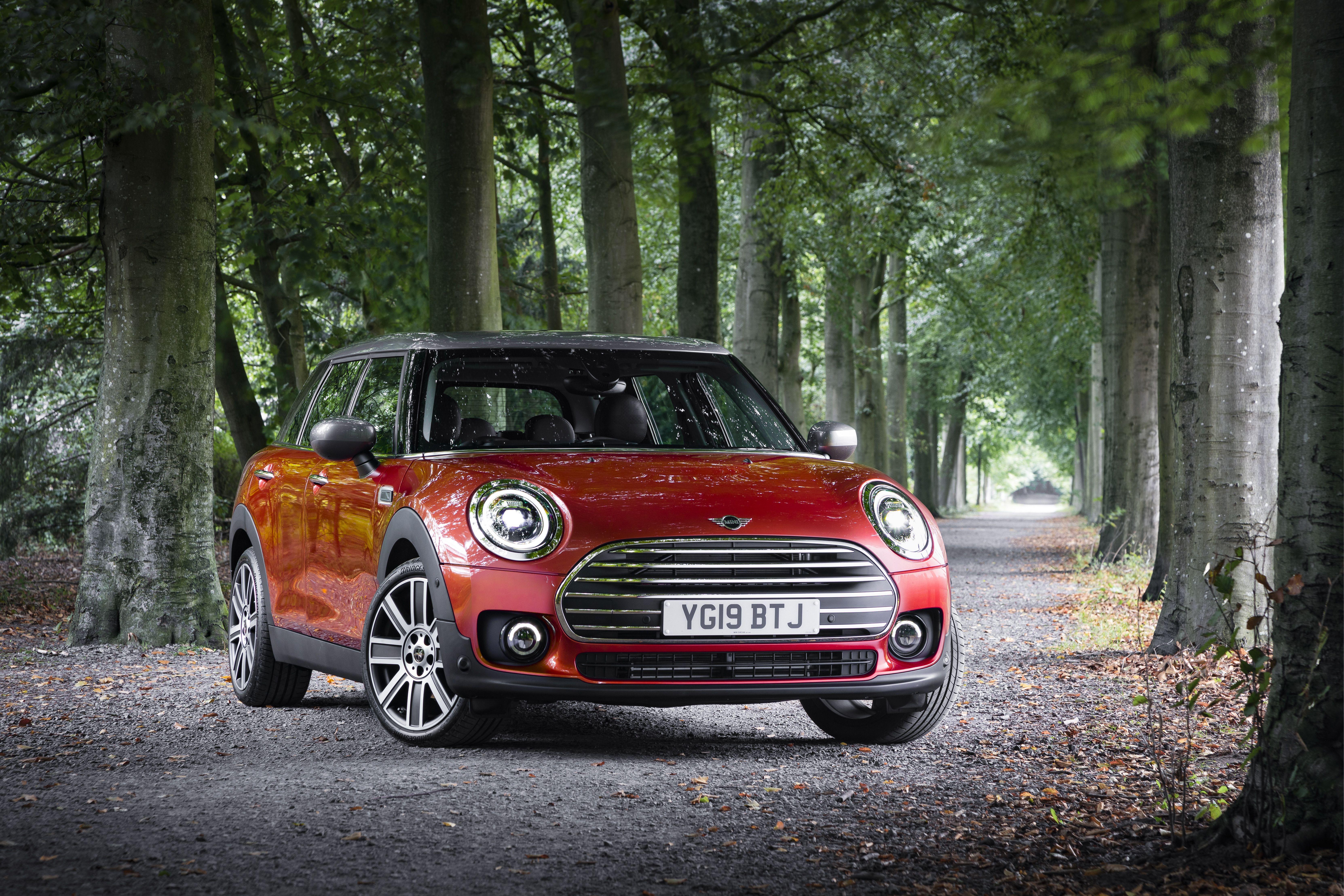 Mini Cooper Clubman в кузове F54 2019 года выпуска для рынка ...