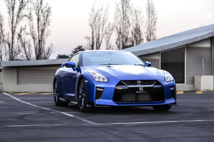 Nissan GT-R 50th Anniversary в кузове R35 2019 года выпуска для рынка ...