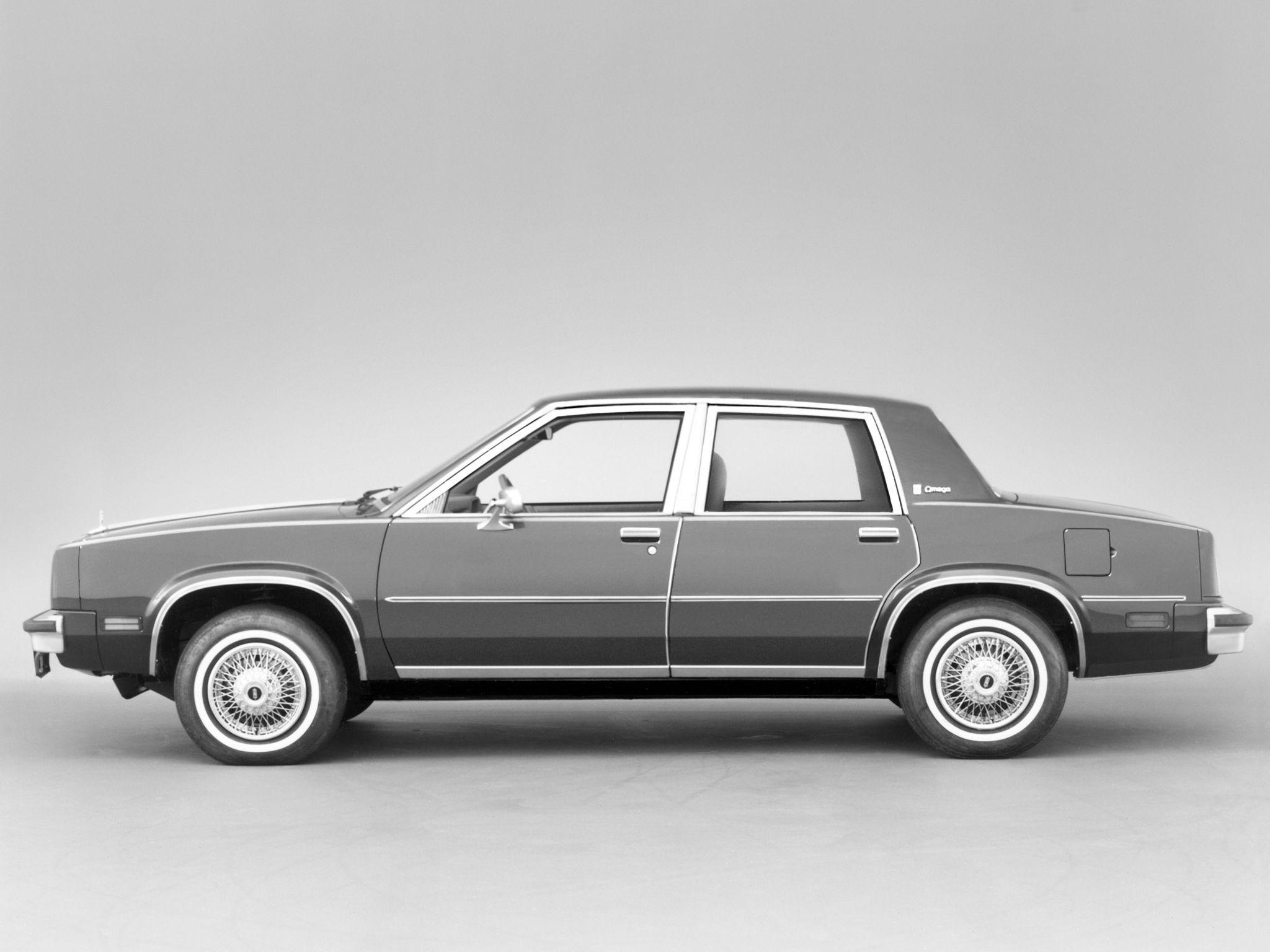 Oldsmobile Omega Sedan 1981 года выпуска. Фото 1. VERcity