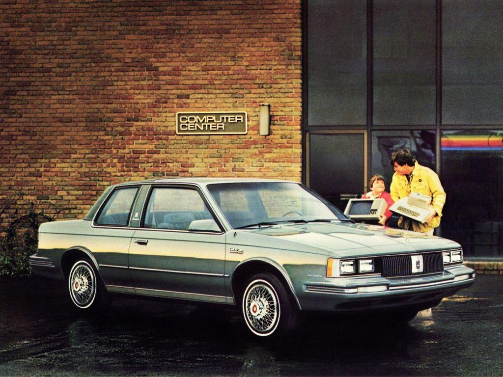 Oldsmobile Cutlass Ciera Brougham Coupe 1984 года выпуска. Фото 1. VERcity