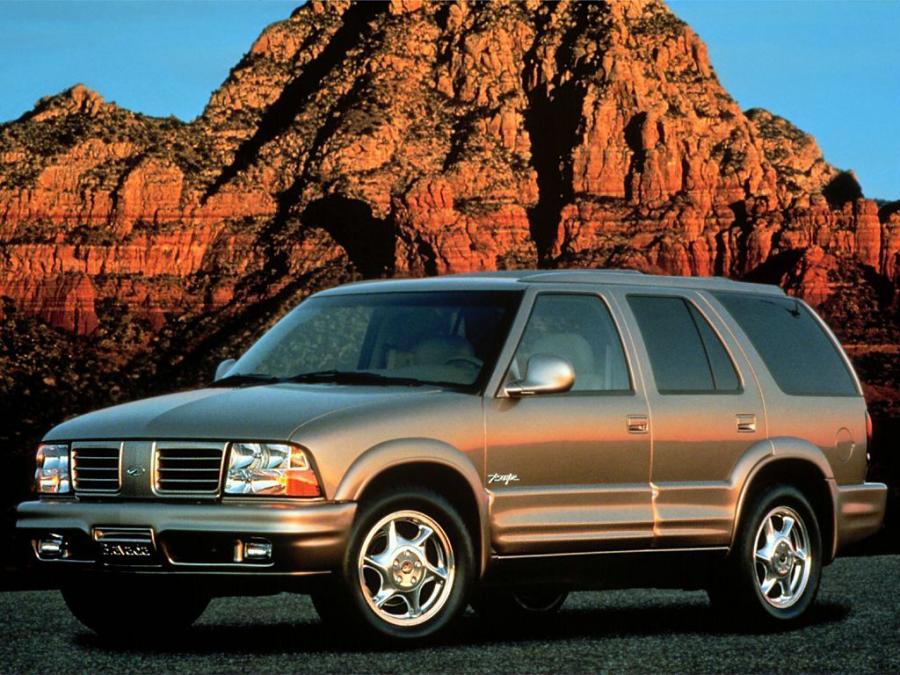 Oldsmobile Bravada: фото моделей с 1990 года по наше время. VERcity