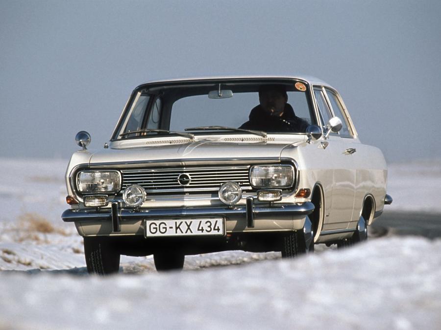 Opel Rekord Coupe 1965 года выпуска. Фото 1. VERcity