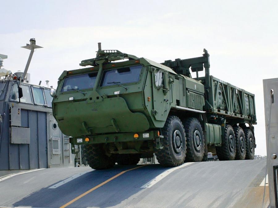 Oshkosh LVSR Cargo Vehicle 2008 года выпуска. Фото 1. VERcity