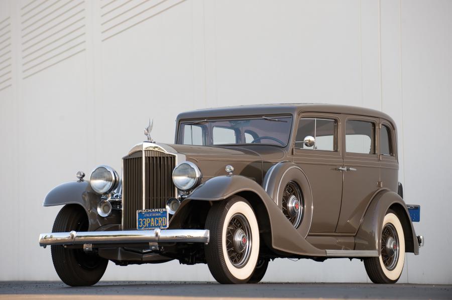 Packard Eight Model 1001 Sedan 1933 года выпуска. Фото 1. VERcity