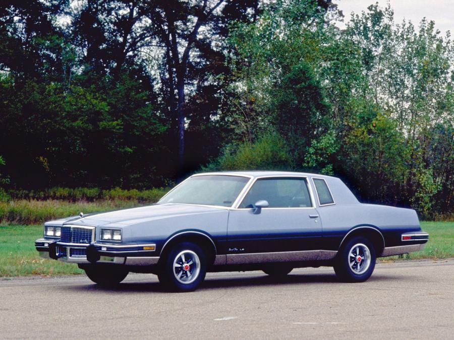 Pontiac Grand Prix LE 1987 года выпуска. Фото 1. VERcity