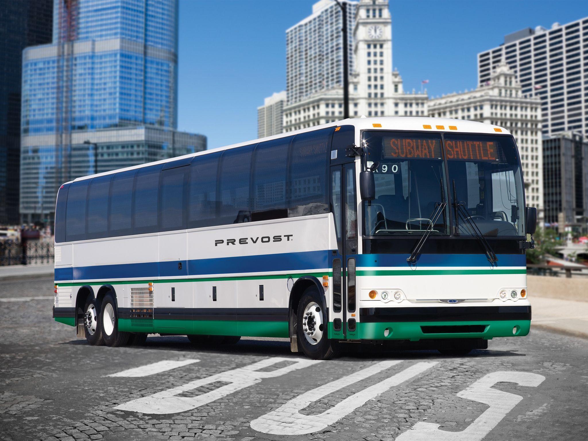 Prevost X3-45 Commuter 2011 года выпуска. Фото 1. VERcity