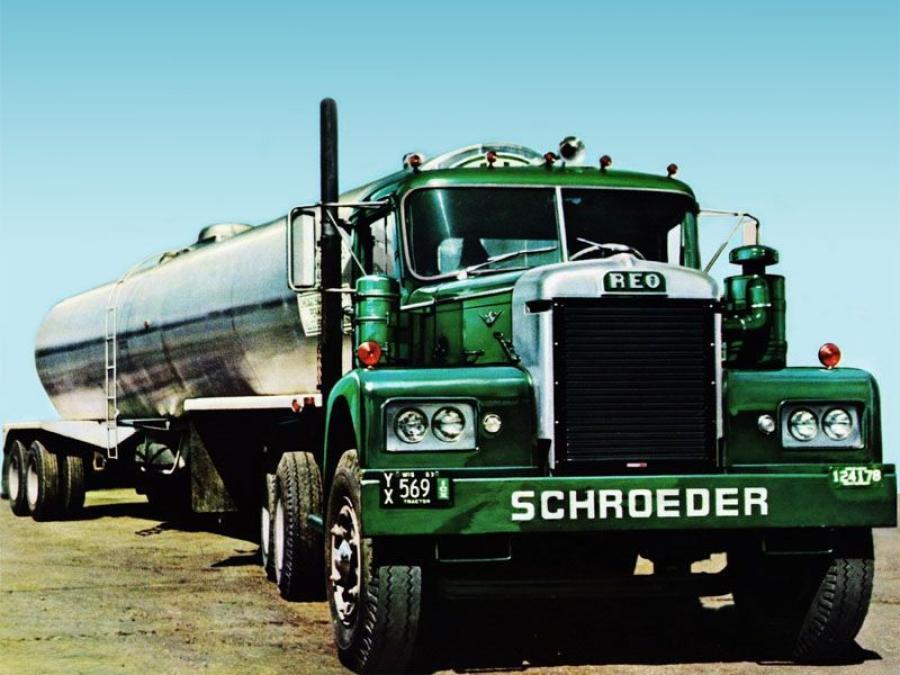 REO Tractor 1960 года выпуска. Фото 1. VERcity