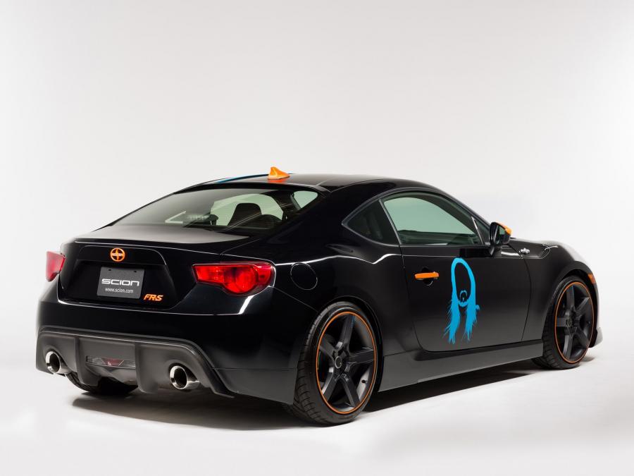 Scion FR-S Steve Aoki Art Car 2013 года выпуска. Фото 4. VERcity