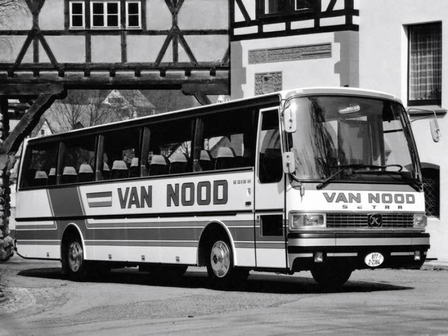 Setra S 215 H 1976 года выпуска. Фото 1. VERcity