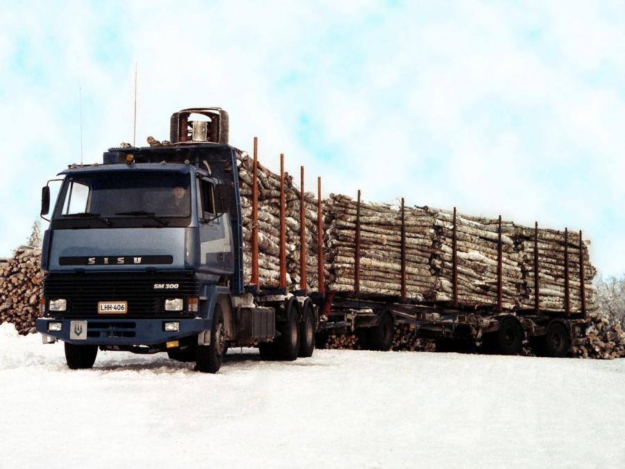 Sisu SM 300 6x4 Timber Truck 1983 года выпуска. Фото 1. VERcity