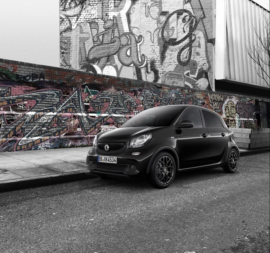Smart ForFour Black Edition 2016 года выпуска. Фото 1. VERcity