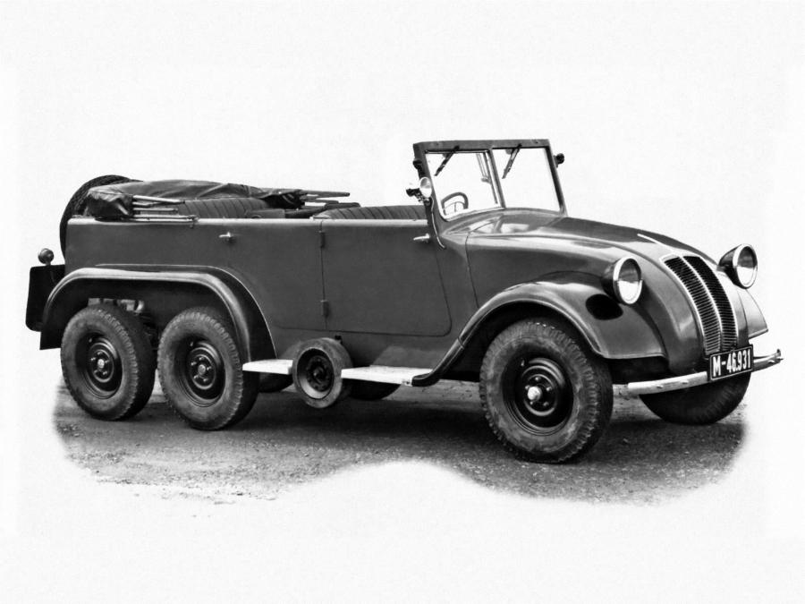 Tatra T82 6x4 Prototype 1935 года выпуска. Фото 1. VERcity