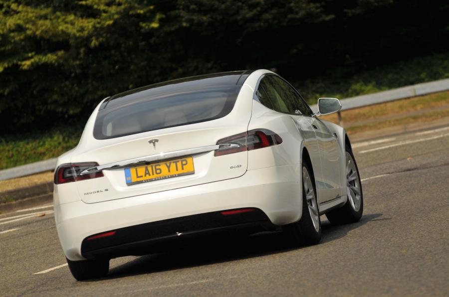 Tesla Model S 60D 2016 года выпуска для рынка Великобритании и Ирландии ...