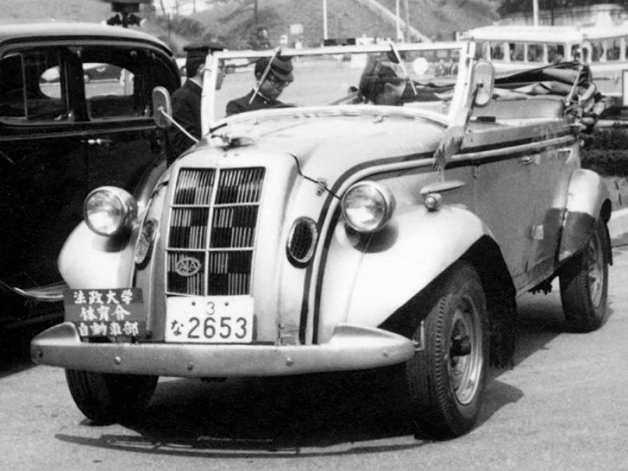 Toyota AB 1936 года выпуска. Фото 1. VERcity
