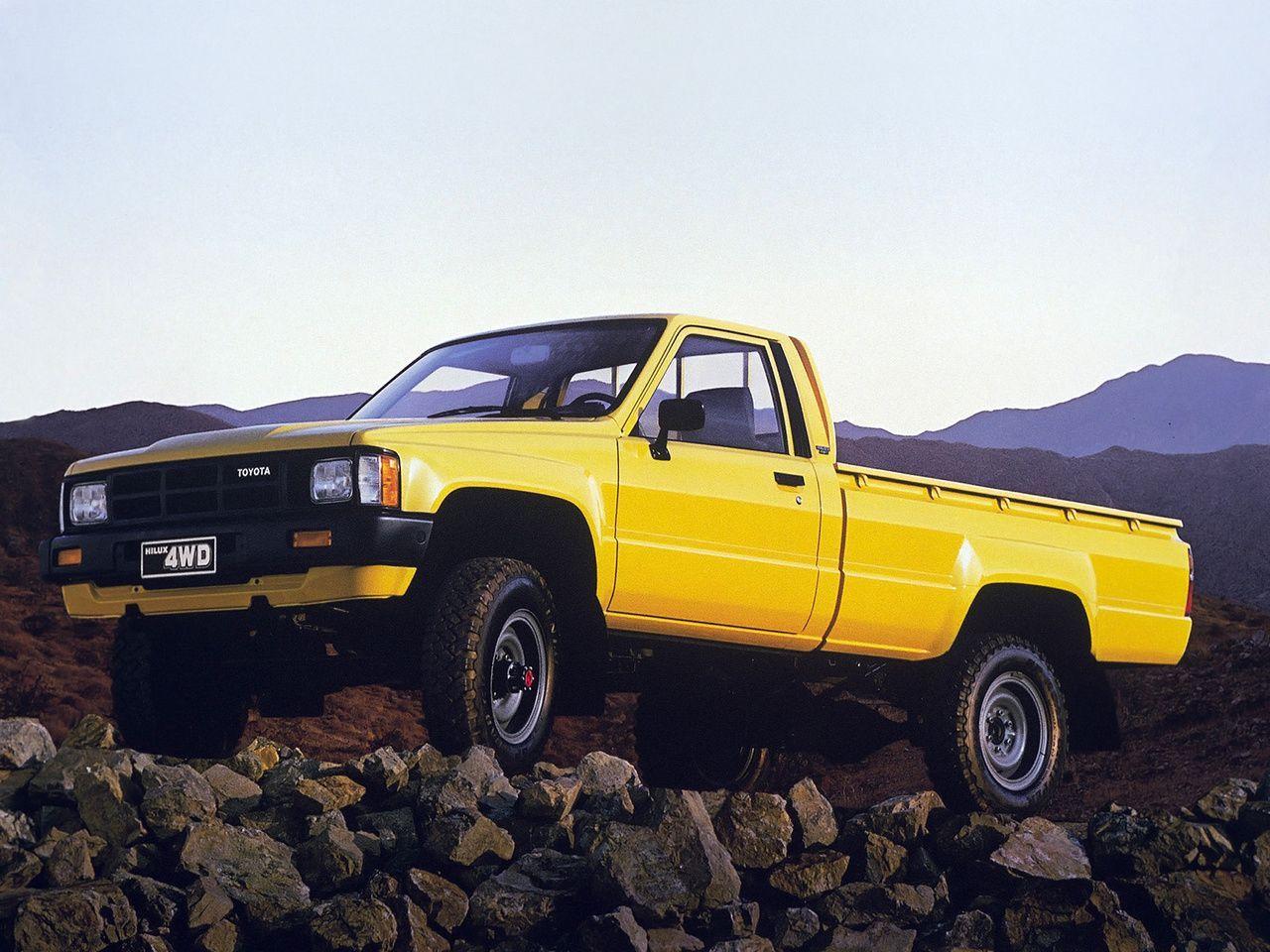 Toyota Hilux Regular Cab 1983 года выпуска. Фото 1. VERcity