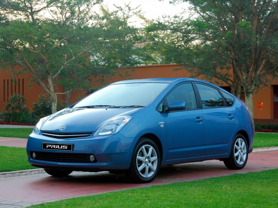 Toyota Prius 2003 года выпуска для рынка Южной Африки. Фото 1. VERcity