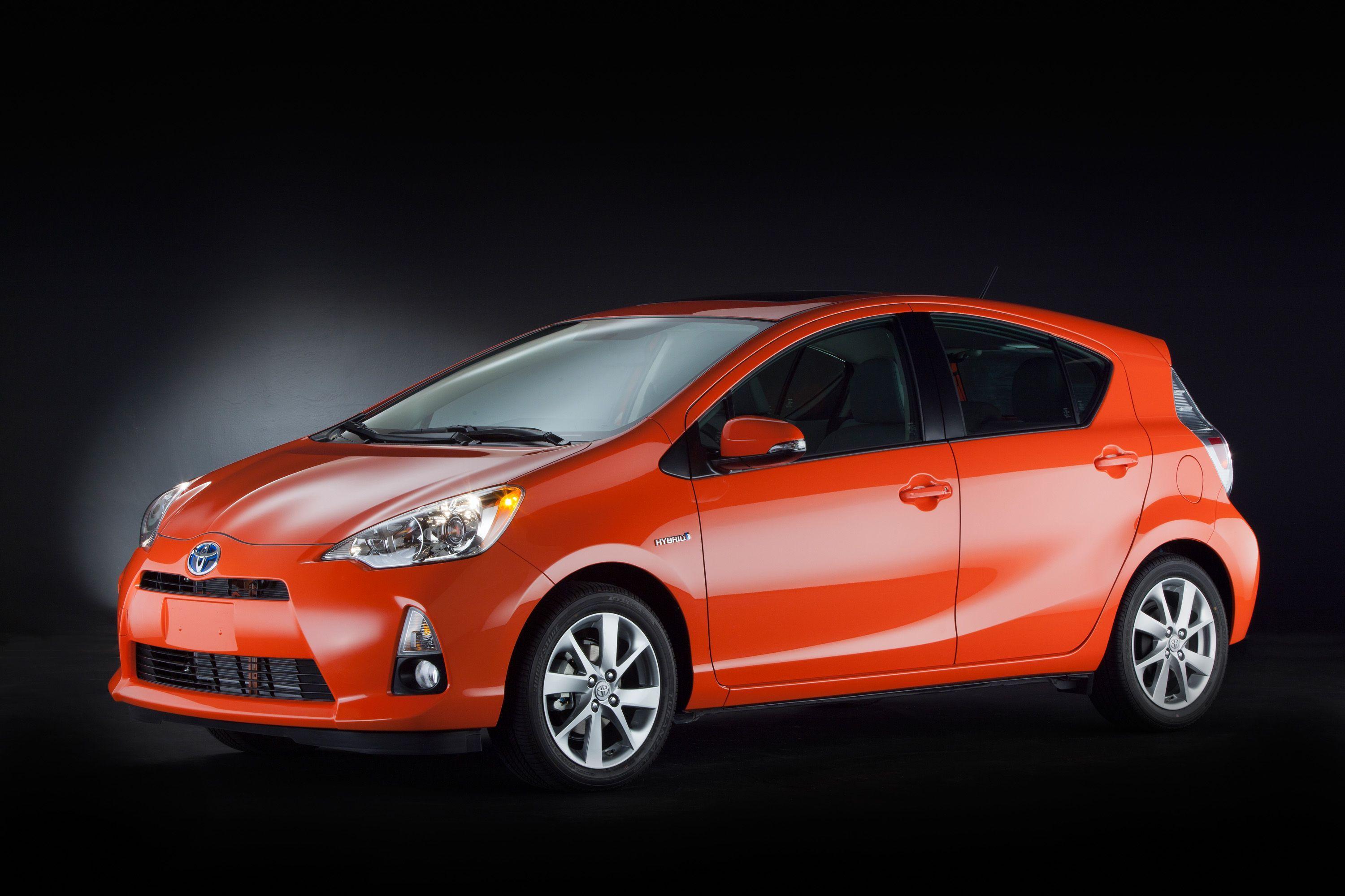 Toyota Prius C 2011 года выпуска. Фото 1. VERcity