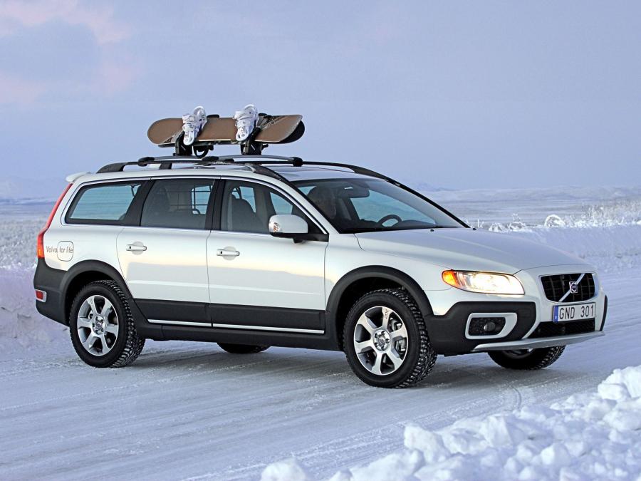 Volvo XC70 Ice White 2008 года выпуска. Фото 1. VERcity