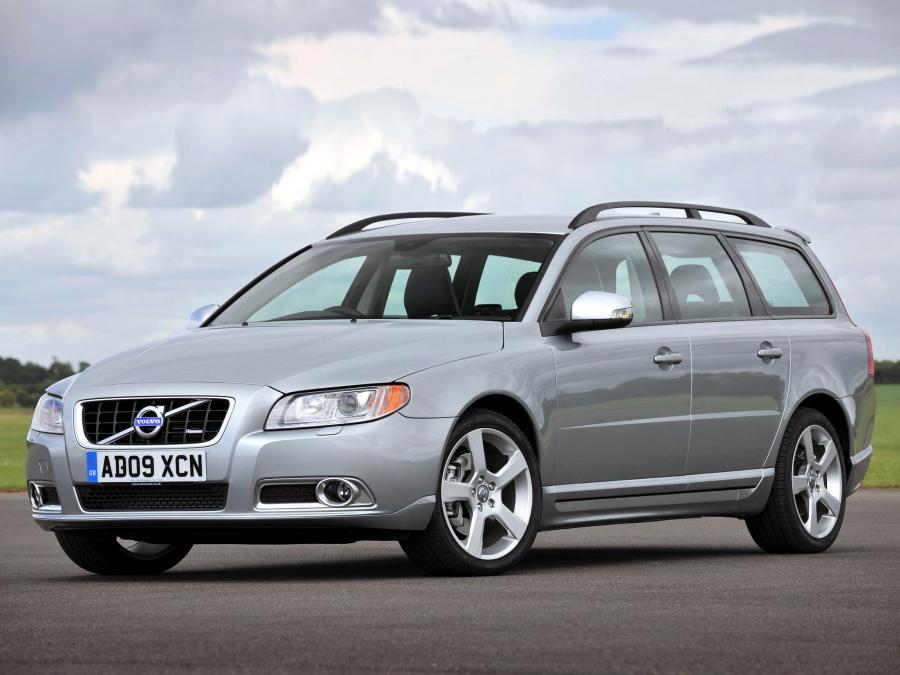 Volvo V70 R-Design 2009 года выпуска для рынка Великобритании и ...