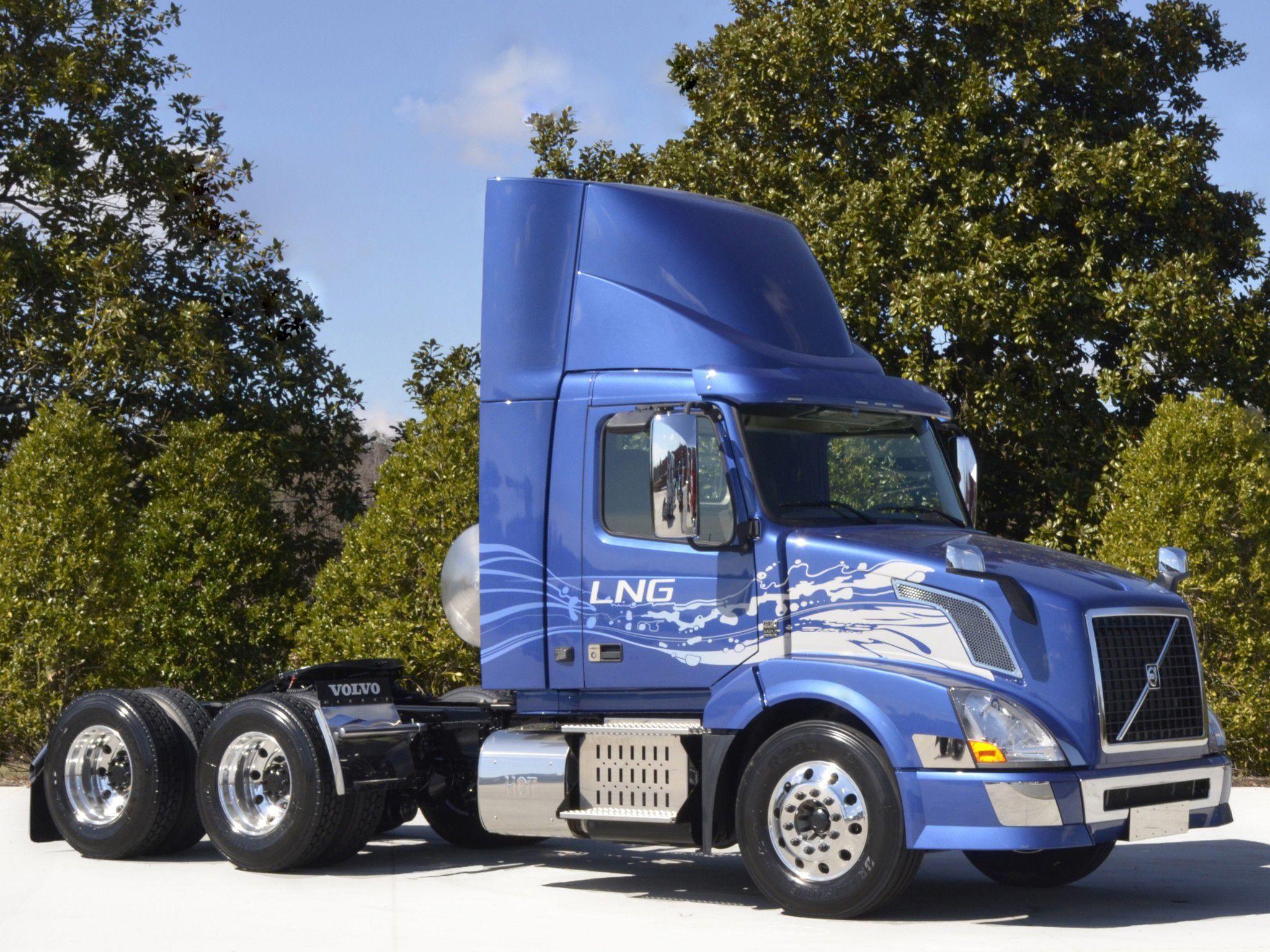 Volvo VNL 300 LNG 2013 года выпуска. Фото 1. VERcity