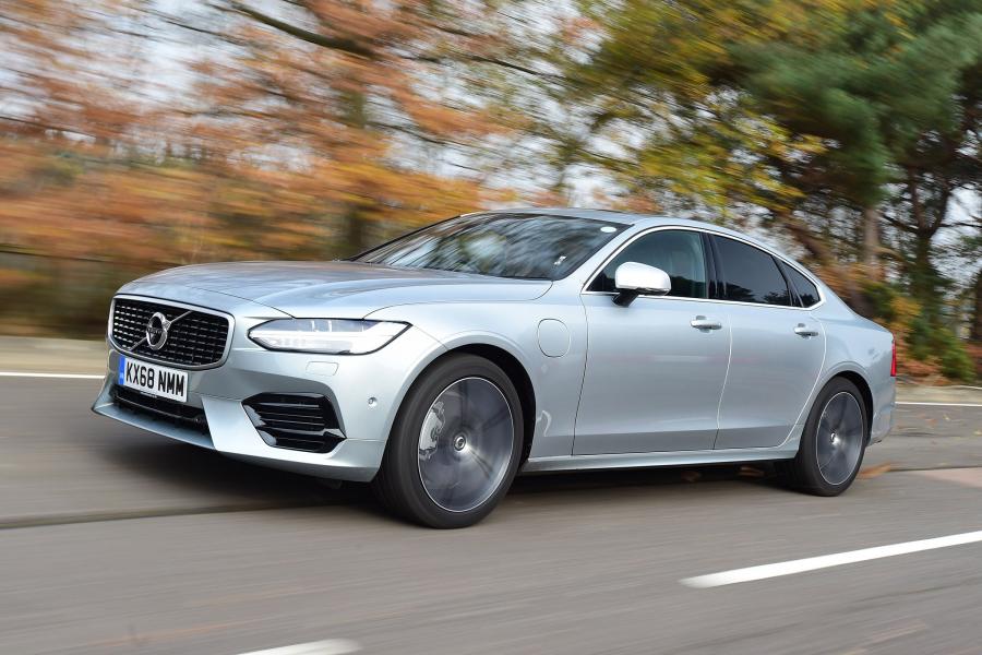 Volvo S90 T8 R-Design 2018 года выпуска для рынка Великобритании и ...