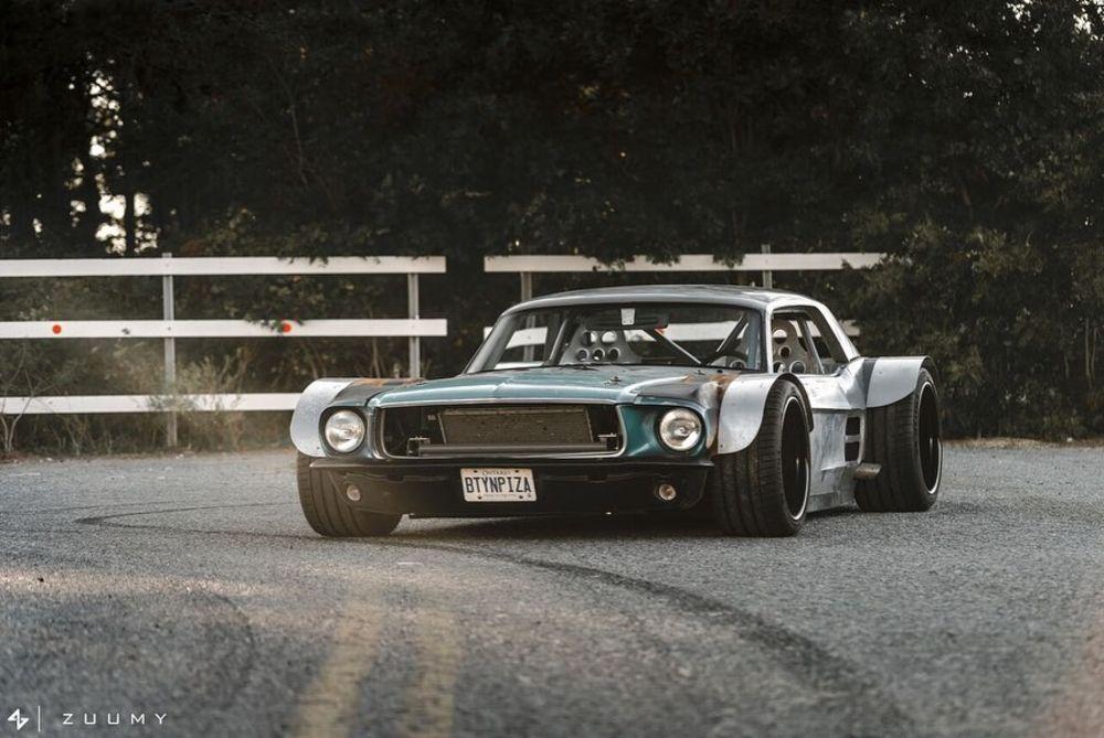 Оцените широкотелый Mustang «Rebel» Rat Rod 1967 года производства LS1